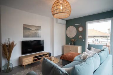 Apartment With Mountain Views In Antibes - Antibes