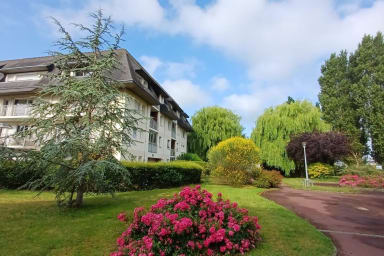Pleasant Studio With Balcony 10 Min From The Sea - Cabourg