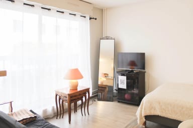A Charming Retreat Just Outside Paris - Vincennes
