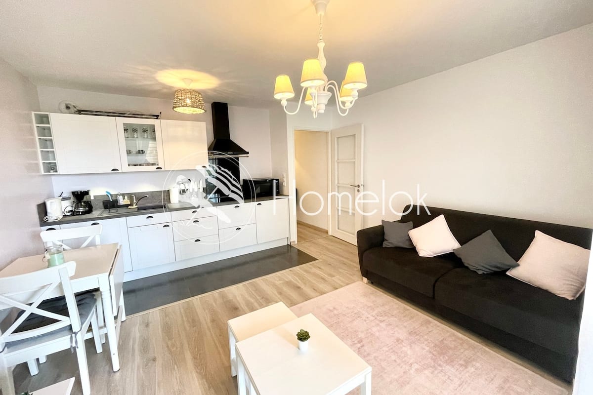 Location Appartement T2 de standing Port et plages à pieds 4 personnes ...