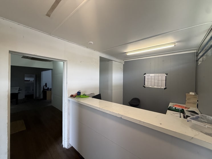 Factory, Warehouse & Industrial Property For Lease in 27 Hampton Street ...