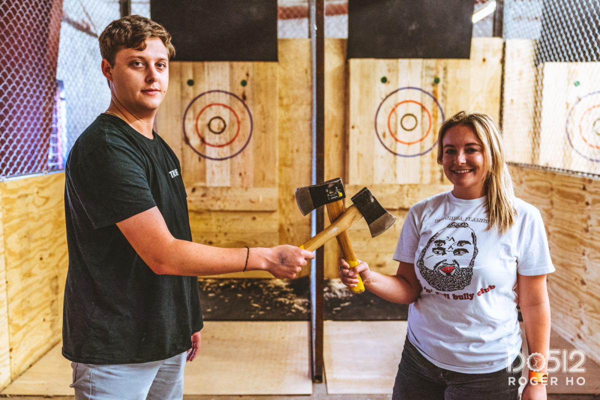 Urban Axes Lets You Throw Axes & Drink Beer
