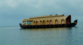 Exclusive Travel Tips | Kumarakom Houseboat Tours in South India