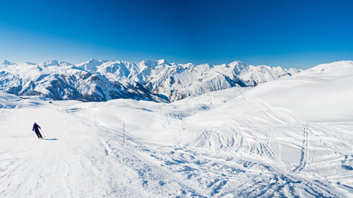 Le Praz, Courchevel Ski Chalet Deals & Packages - Ski Beat