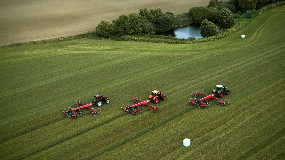 Kverneland,Rakes, Four rotor rakes, Hay, Grass,94125 C, 95130C, 95130 ...