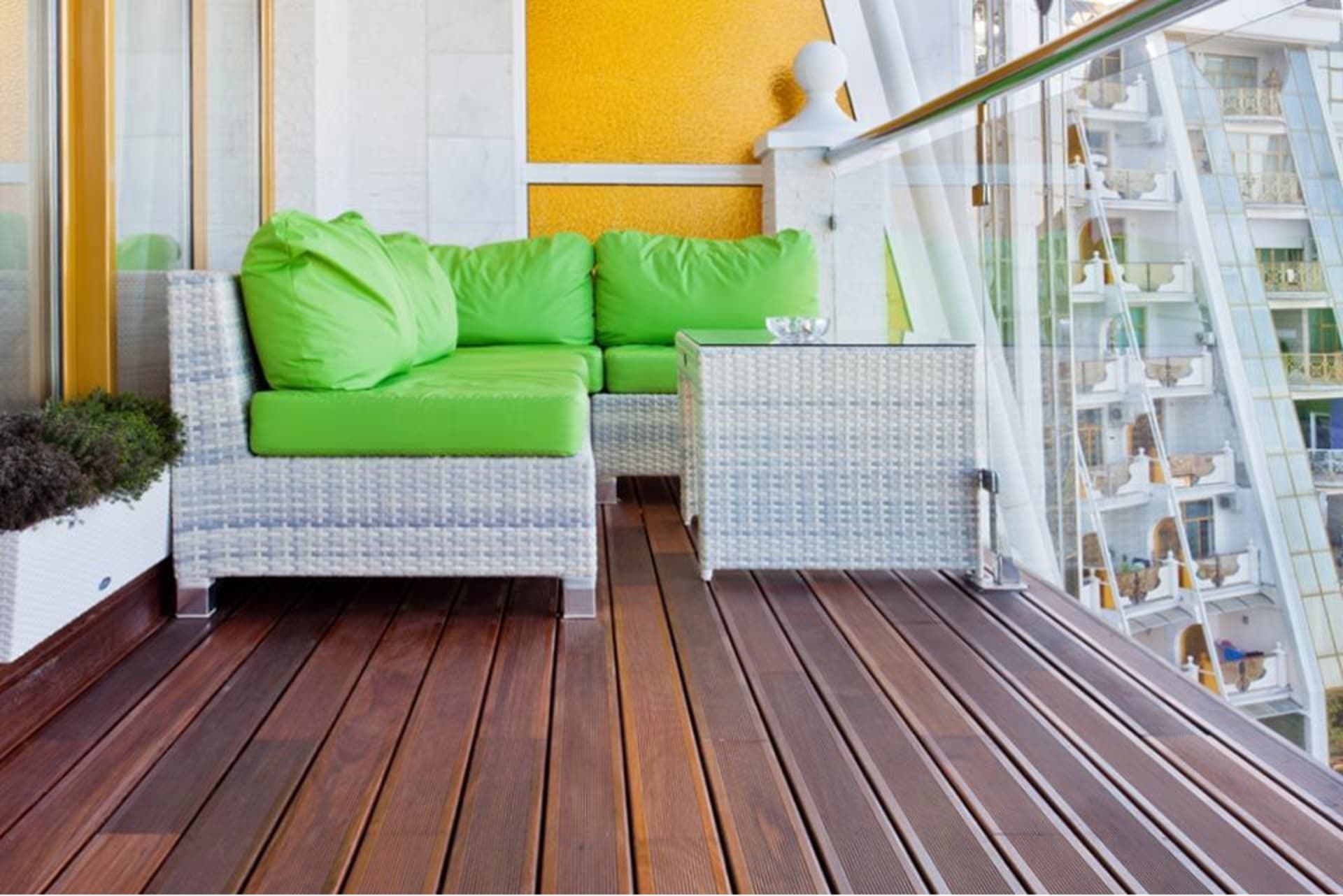 Red Balau Hardwood Decking Boards 19mm By 140mm By 1829-3048mm